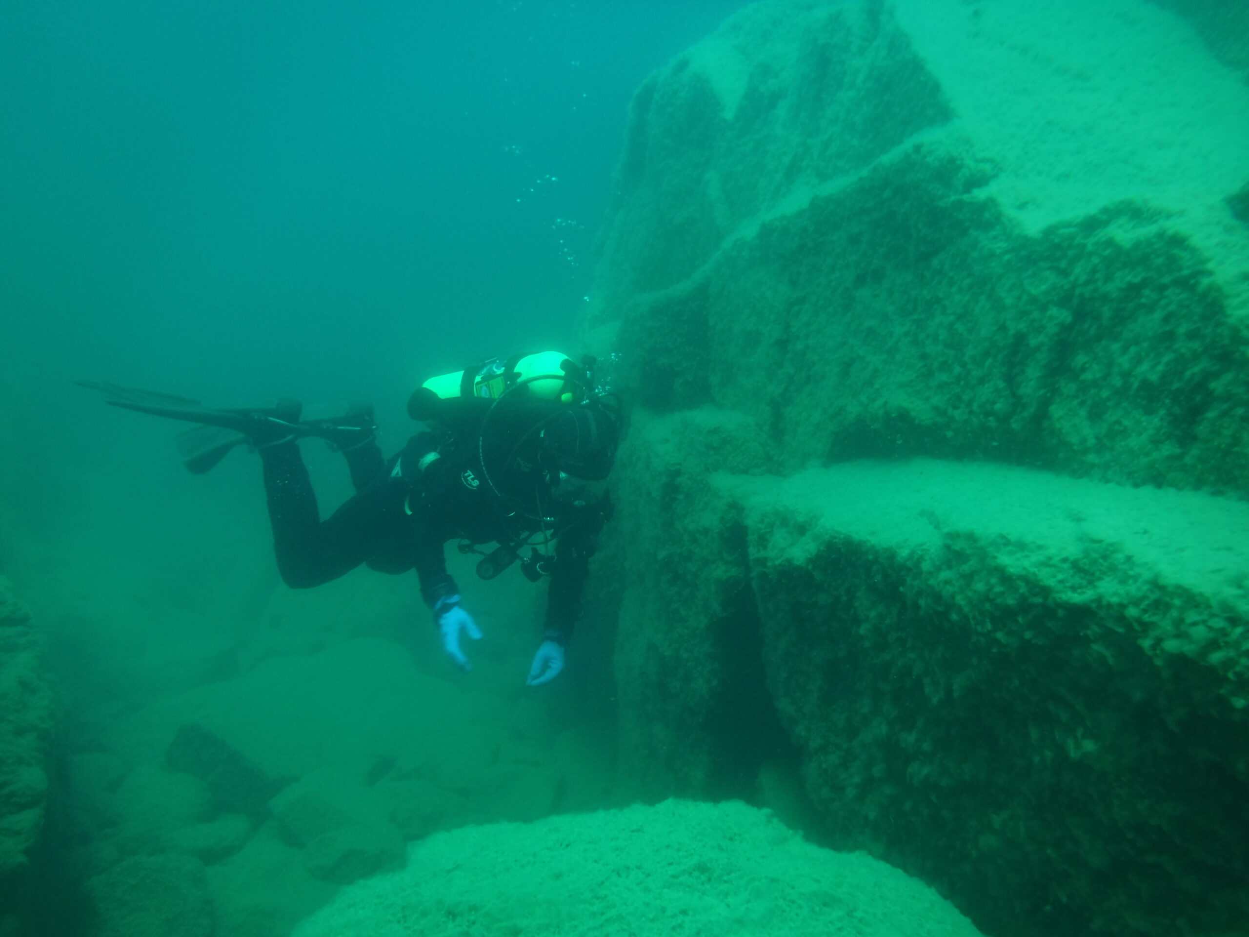 DNR researchers dive to bottom of Lake Superior near Grand Marais in ...