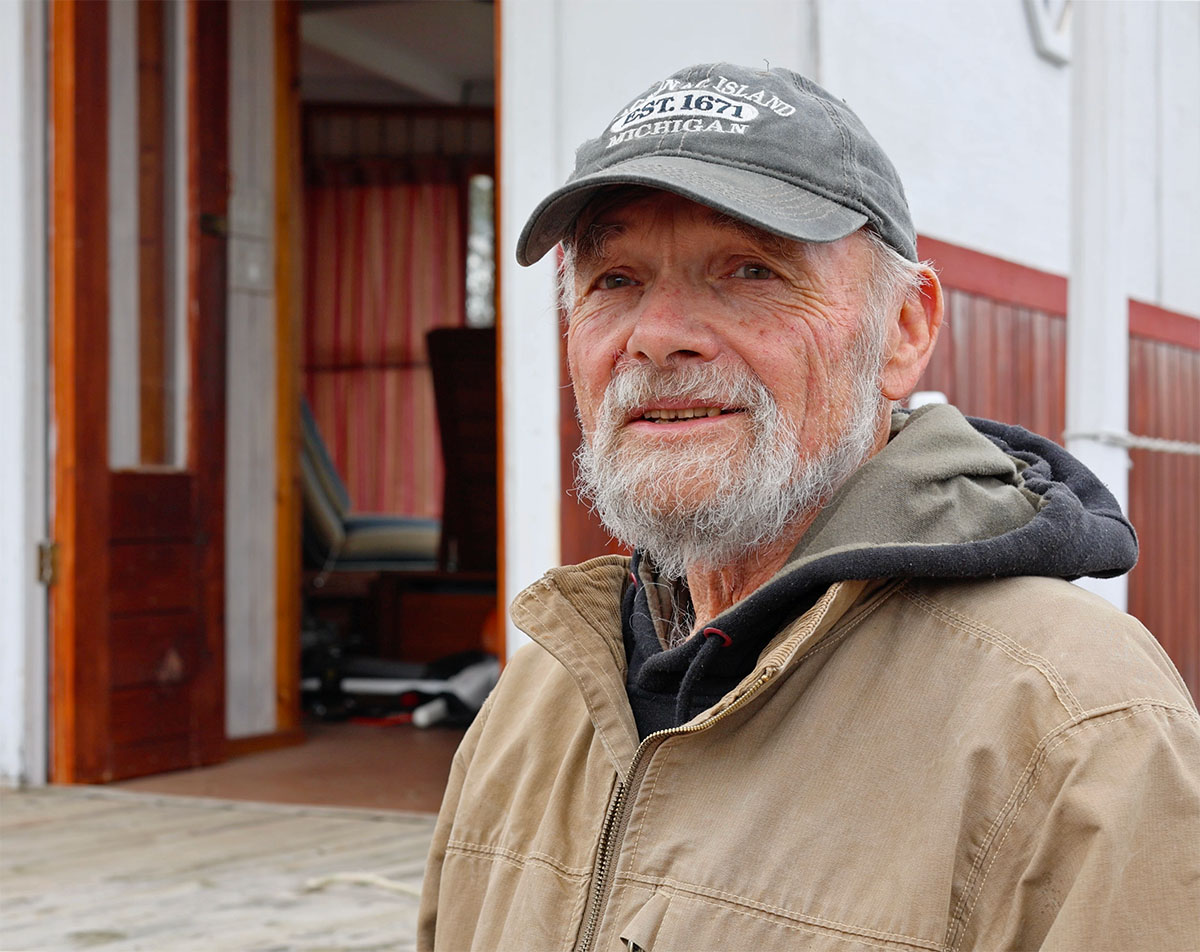 Art and Beth Kidd launch houseboat in Grand Marais harbor marking start ...